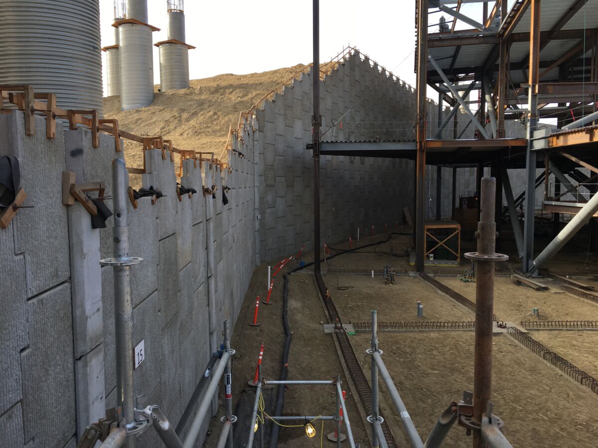 Trapezoidal Retaining Walls | What Is Reinforced Earth®