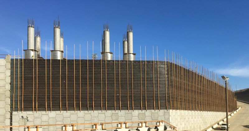 TerraTrel® Wire Mesh Retaining Wall System | Temporary MSE