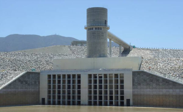 Waterfront & Marine Retaining Walls | Dam & Port Solutions