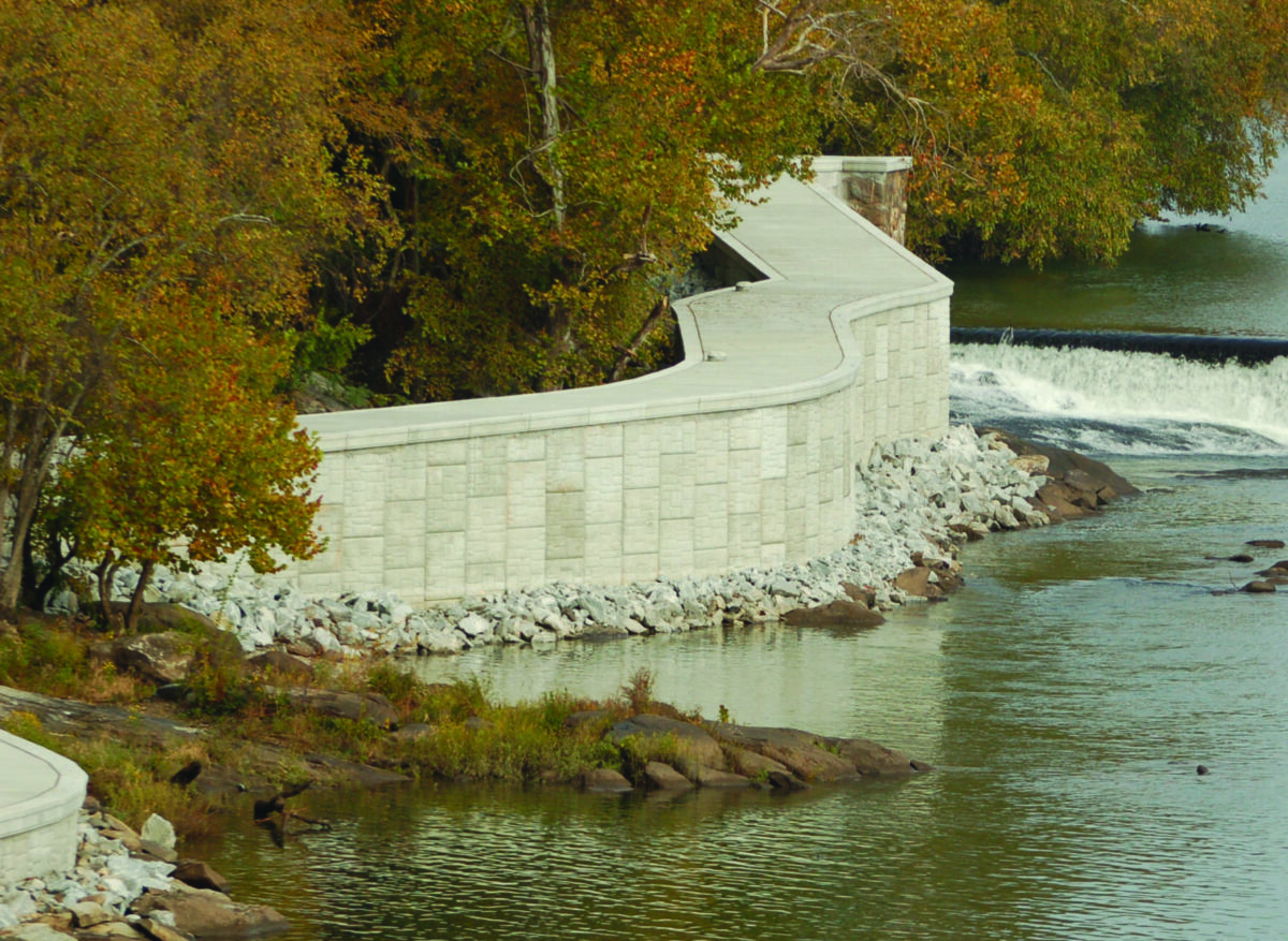 Waterfront & Marine Retaining Walls | Dam & Port Solutions