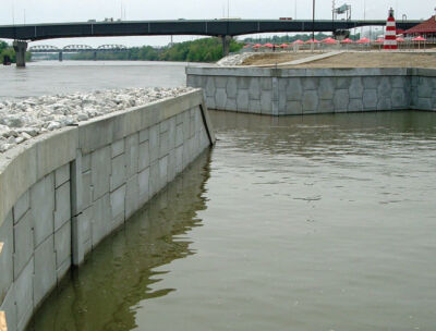 Waterfront & Marine Retaining Walls | Dam & Port Solutions